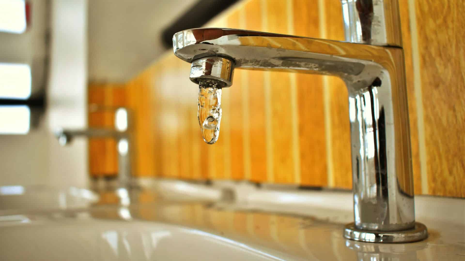Leaky Faucet Repair Tips from Calgary Plumbers